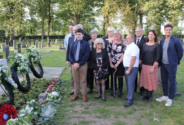 Den Ham tributes to Les Knight – Dambusters Blog