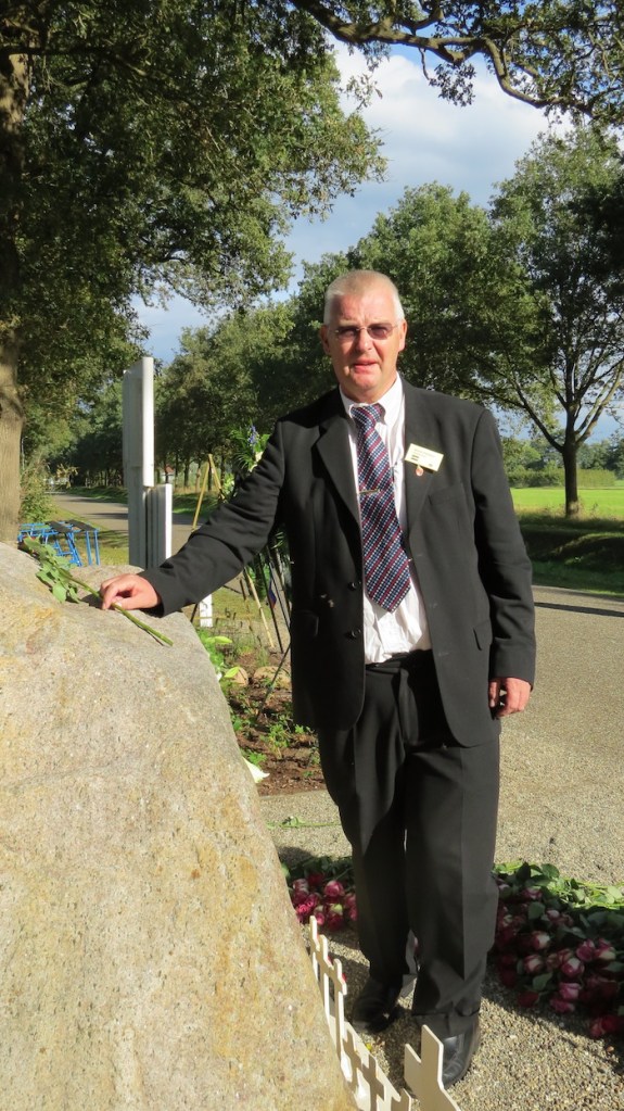 Den Ham tributes to Les Knight – Dambusters Blog